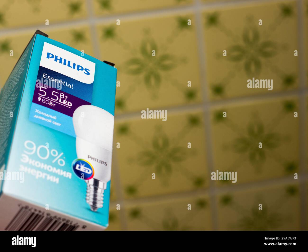 Philips Essential bulb led Candle E14 Stock Photo - Alamy