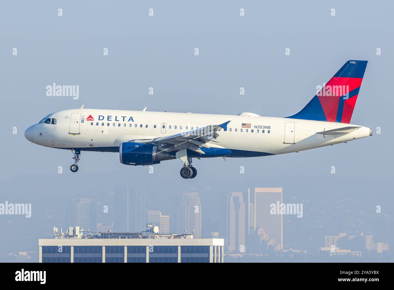 N353NB Delta Air Lines Airbus A319-114 landing at Los Angeles International (LAX / KLAX Stock ...