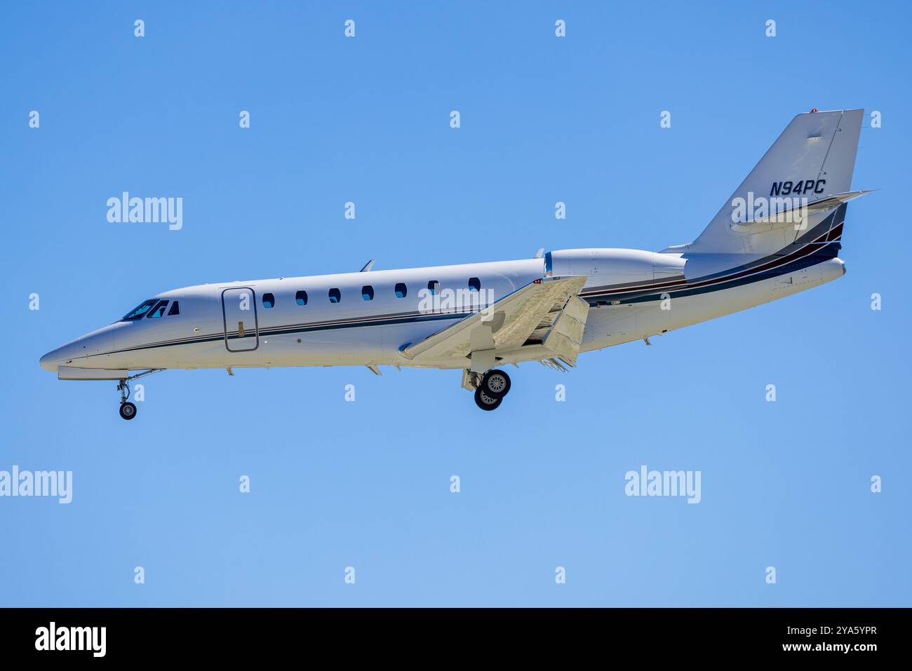 N94PC Cessna 680 Citation Sovereign landing at Palm Springs (PSP/KPSP ...