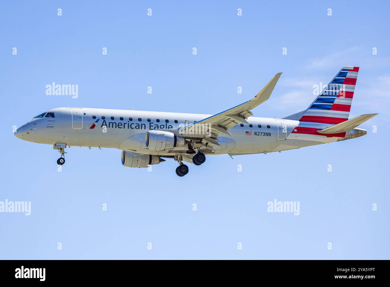 American eagle embraer 175 airliner hi-res stock photography and images ...