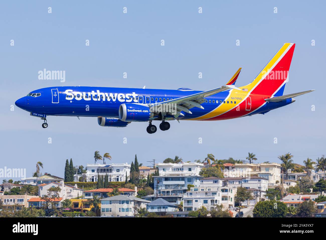 N8765Q Southwest Airlines Boeing 737-8 MAX landing at San Diego SAN ... N8765Q Southwest Airlines Boeing 737-8 MAX landing at San Diego SAN ...