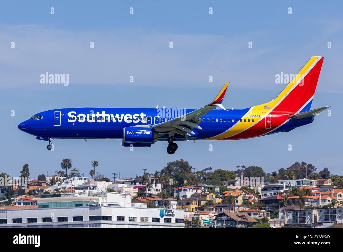 N8567Z Southwest Airlines Boeing 737-8H4(WL) landing at San Diego SAN ...