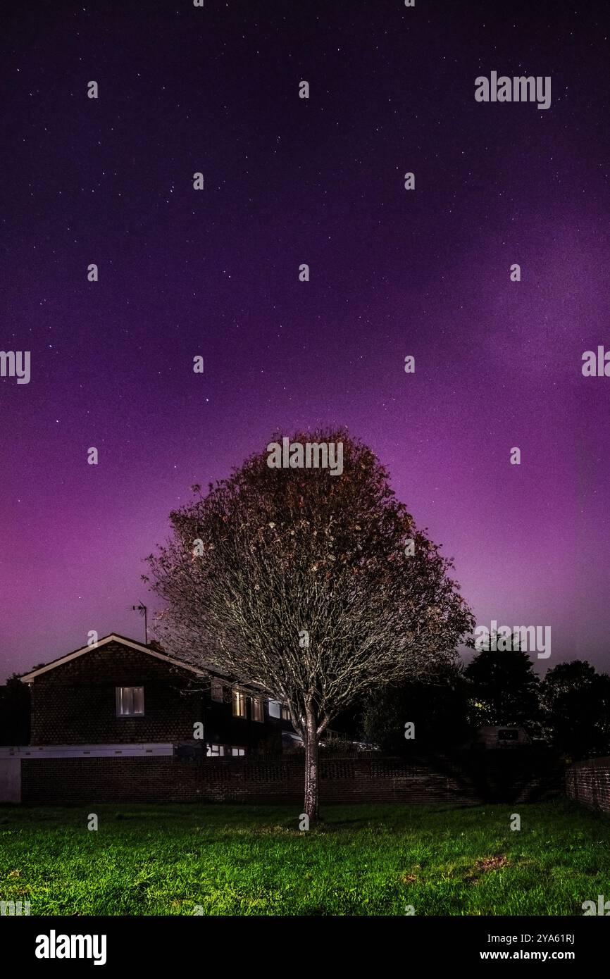 Northern lights england rare hi-res stock photography and images - Alamy