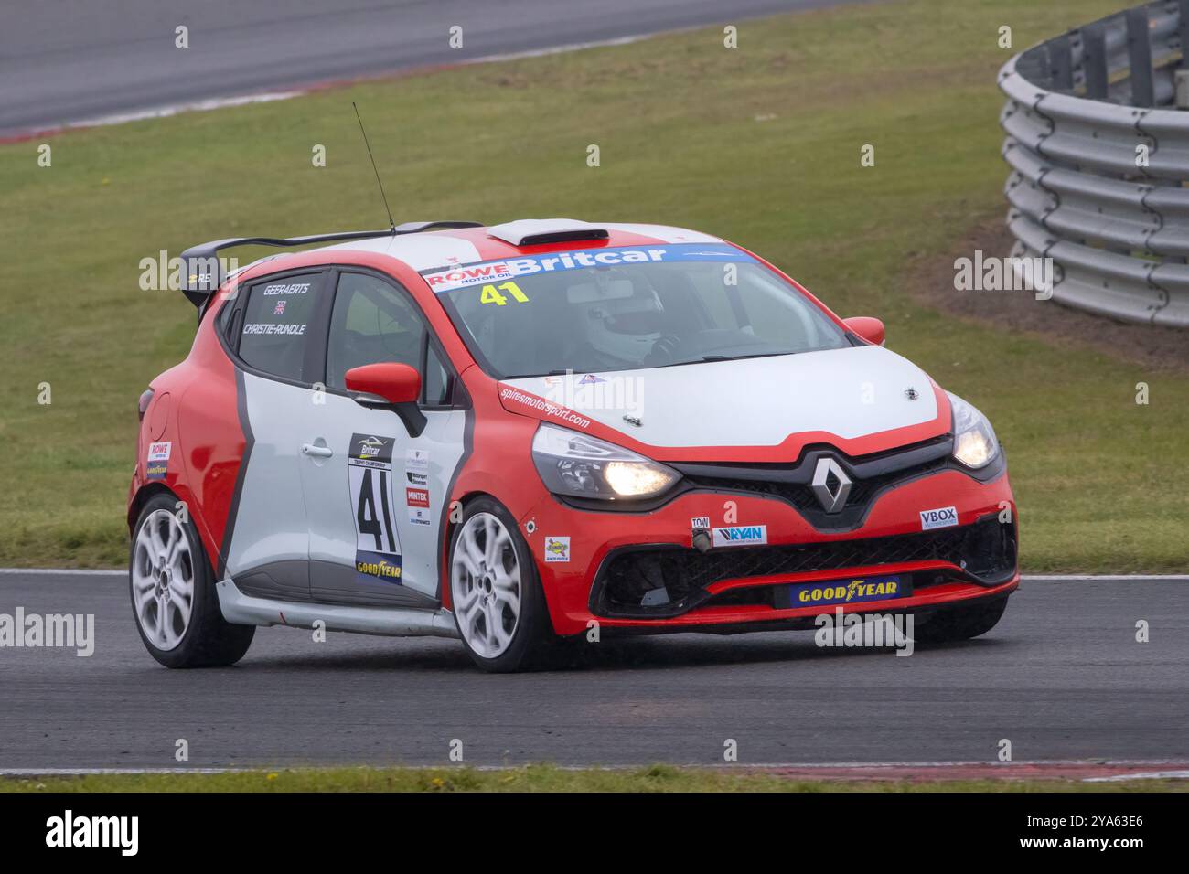 Jonathan Christie-Rundle / Darren Geeraerts Spires Motorsport Renault ...