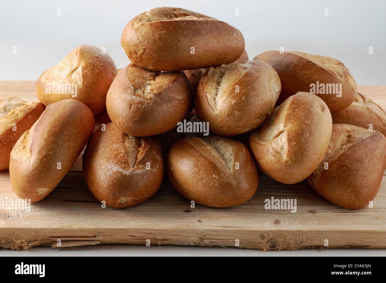 Pastry bread buns pile hi-res stock photography and images - Alamy