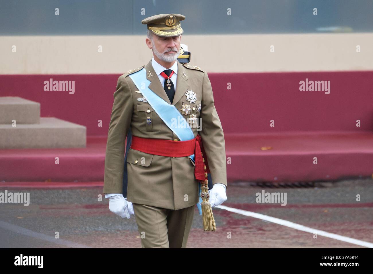 Felipe vi of spain uniform hi-res stock photography and images - Alamy