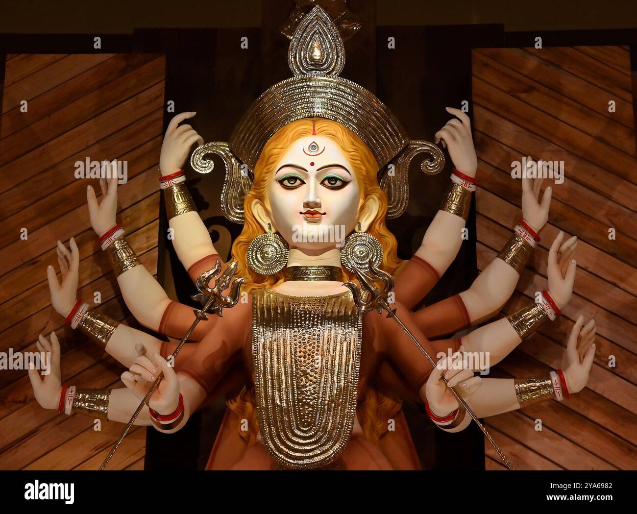 Sabeki durga protima hi-res stock photography and images - Alamy