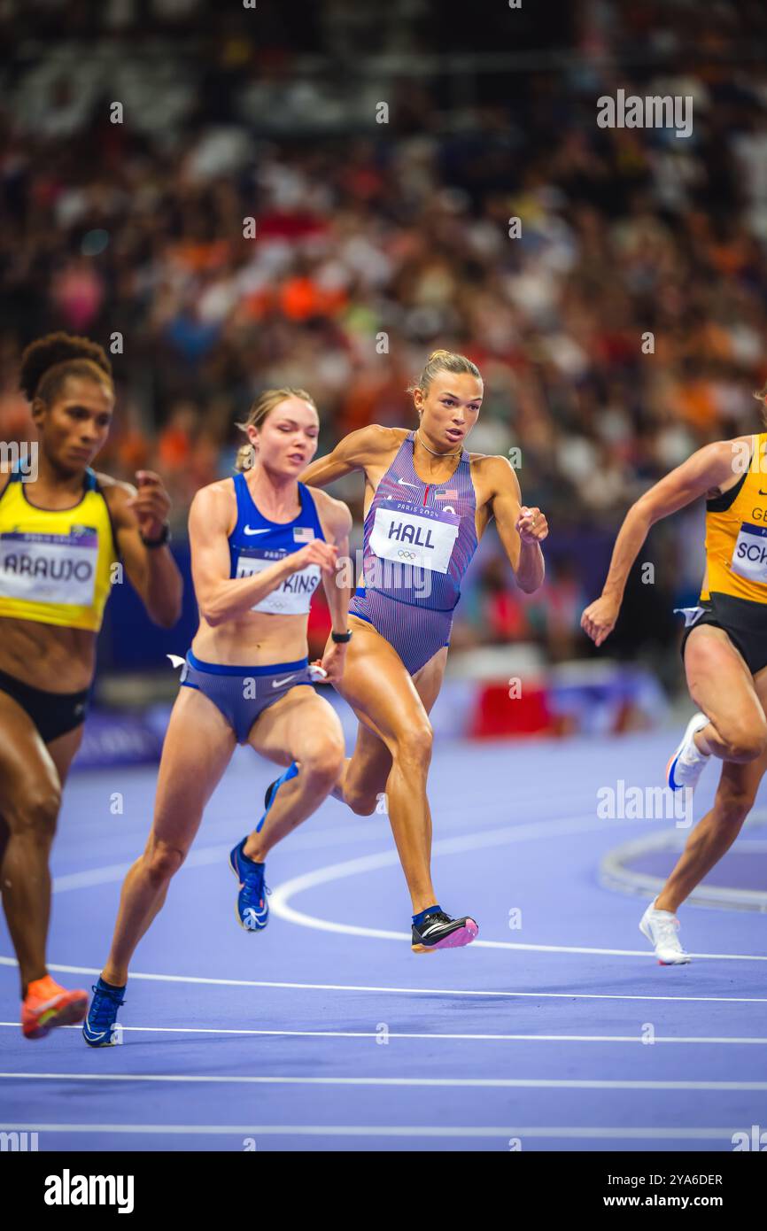 Anna Hall participating in the 200 meters at the Paris 2024 Olympic ...