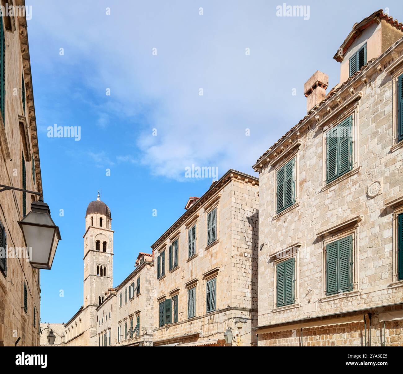 Buildings in the old town of Dubrovnik, Croatia Stock Photo - Alamy