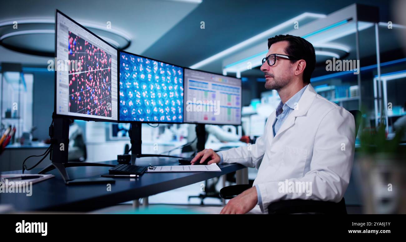 Mature scientist using microscope hi-res stock photography and images - Alamy