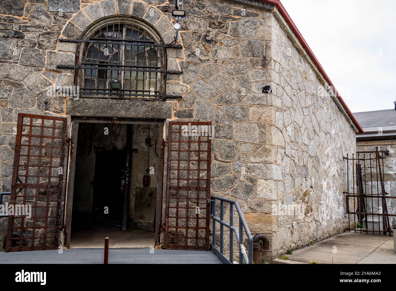 Eastern state penitentiary cellblock hi-res stock photography and ...