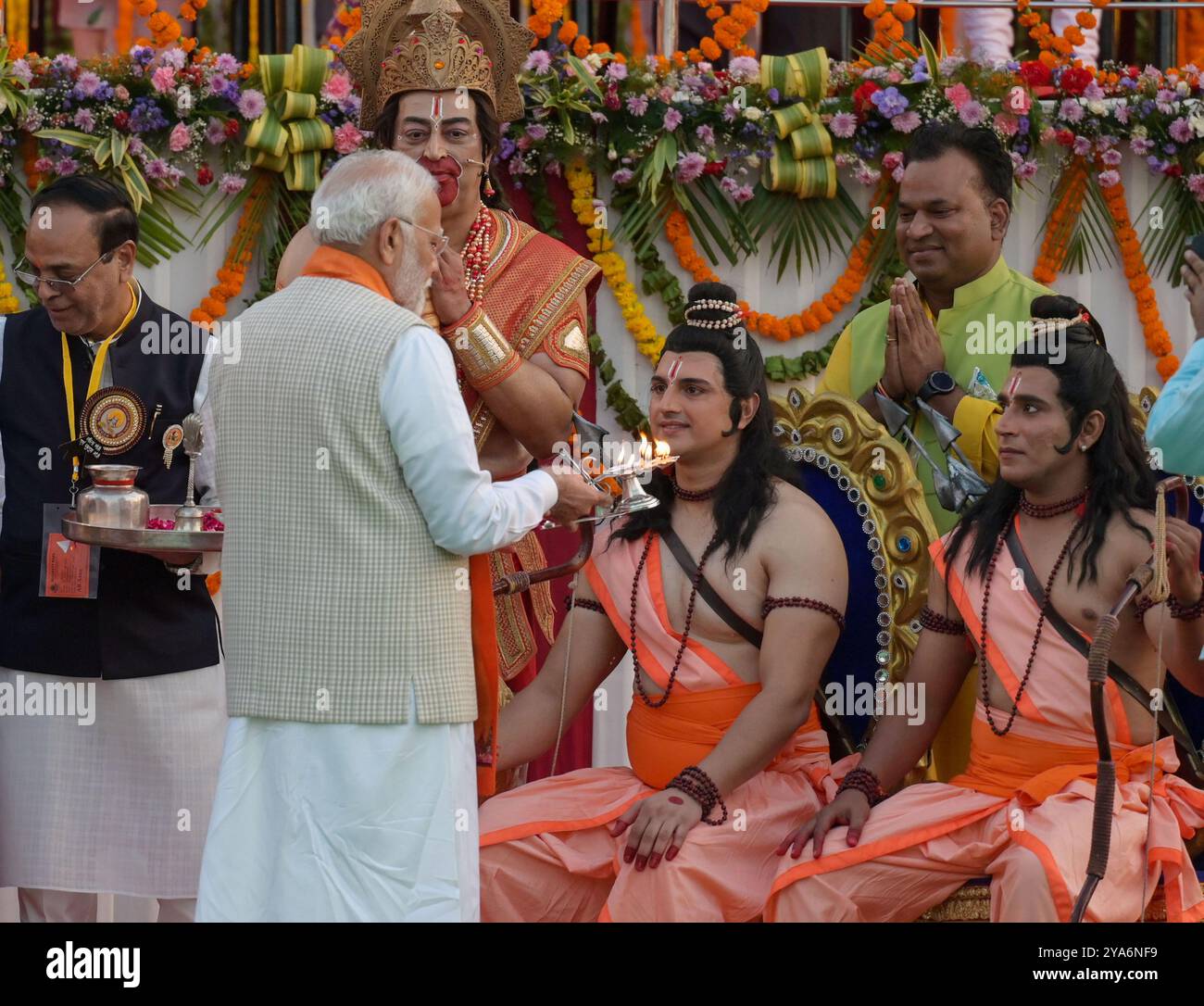 NEW DELHI, INDIA - OCTOBER 12: Prime Minister Narendra Modi performs ...