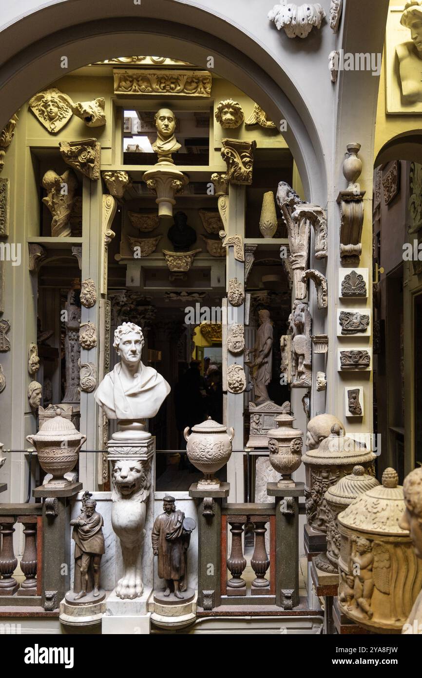 Bust of Sir John Soane at the centre of the Dome Area at John Soane's ...