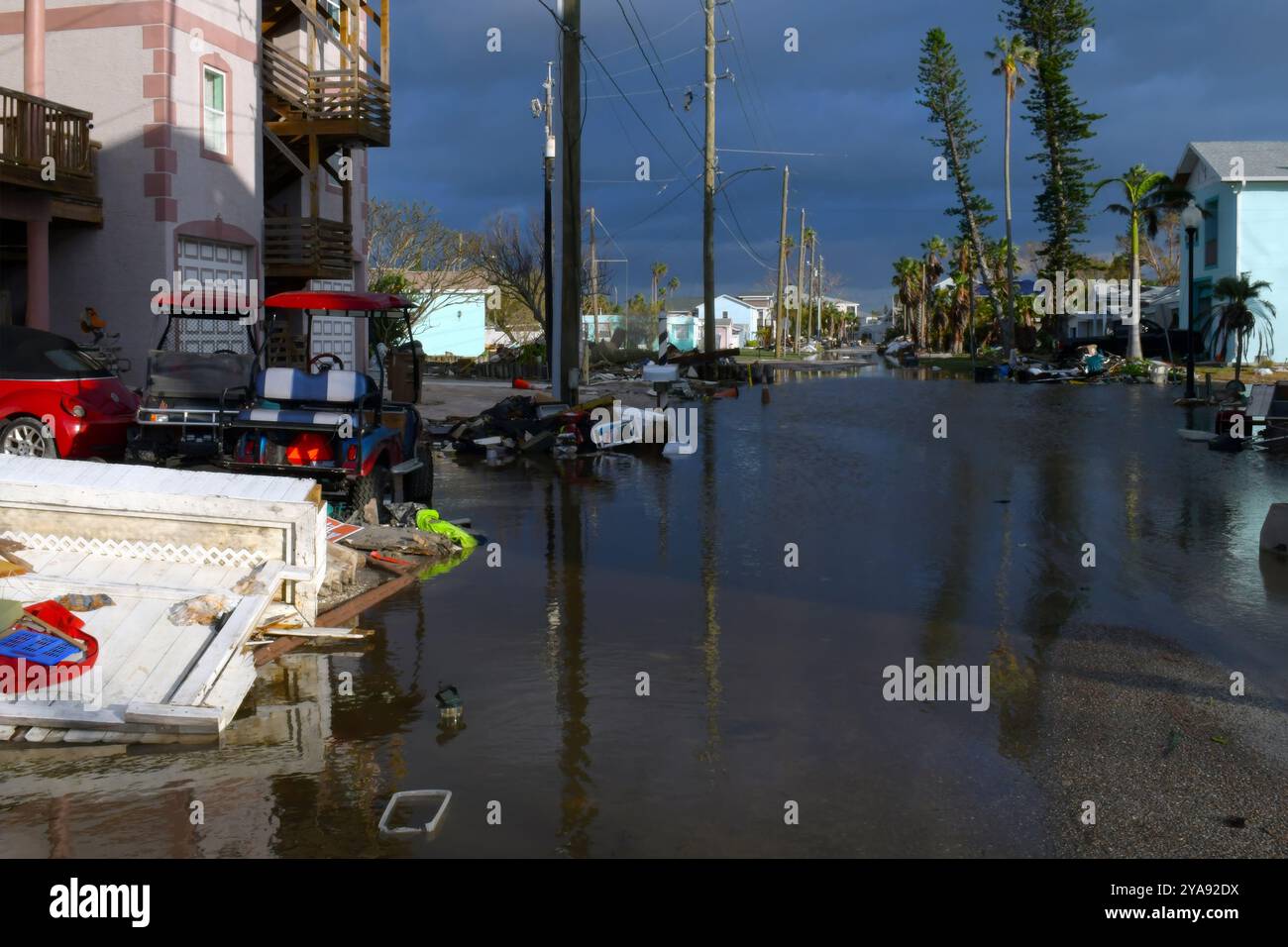 Hurricane milton flooded siesta key hi-res stock photography and images ...