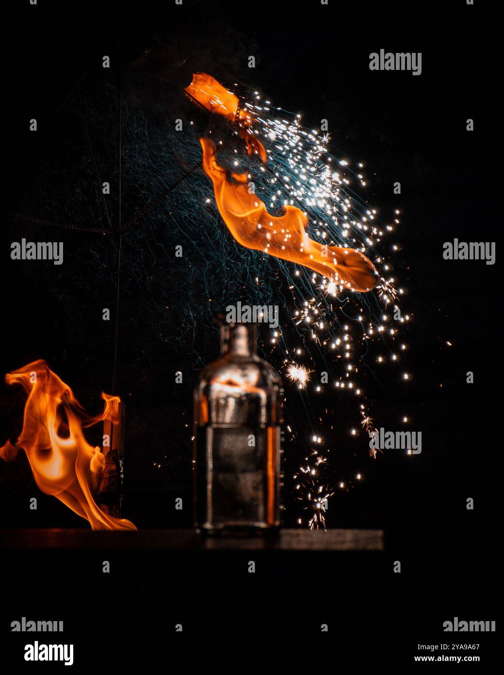Fuego arte hi-res stock photography and images - Alamy