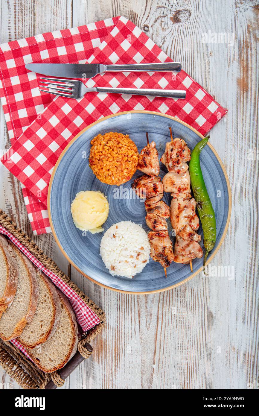 Chicken garbage skewer grill hi-res stock photography and images - Alamy