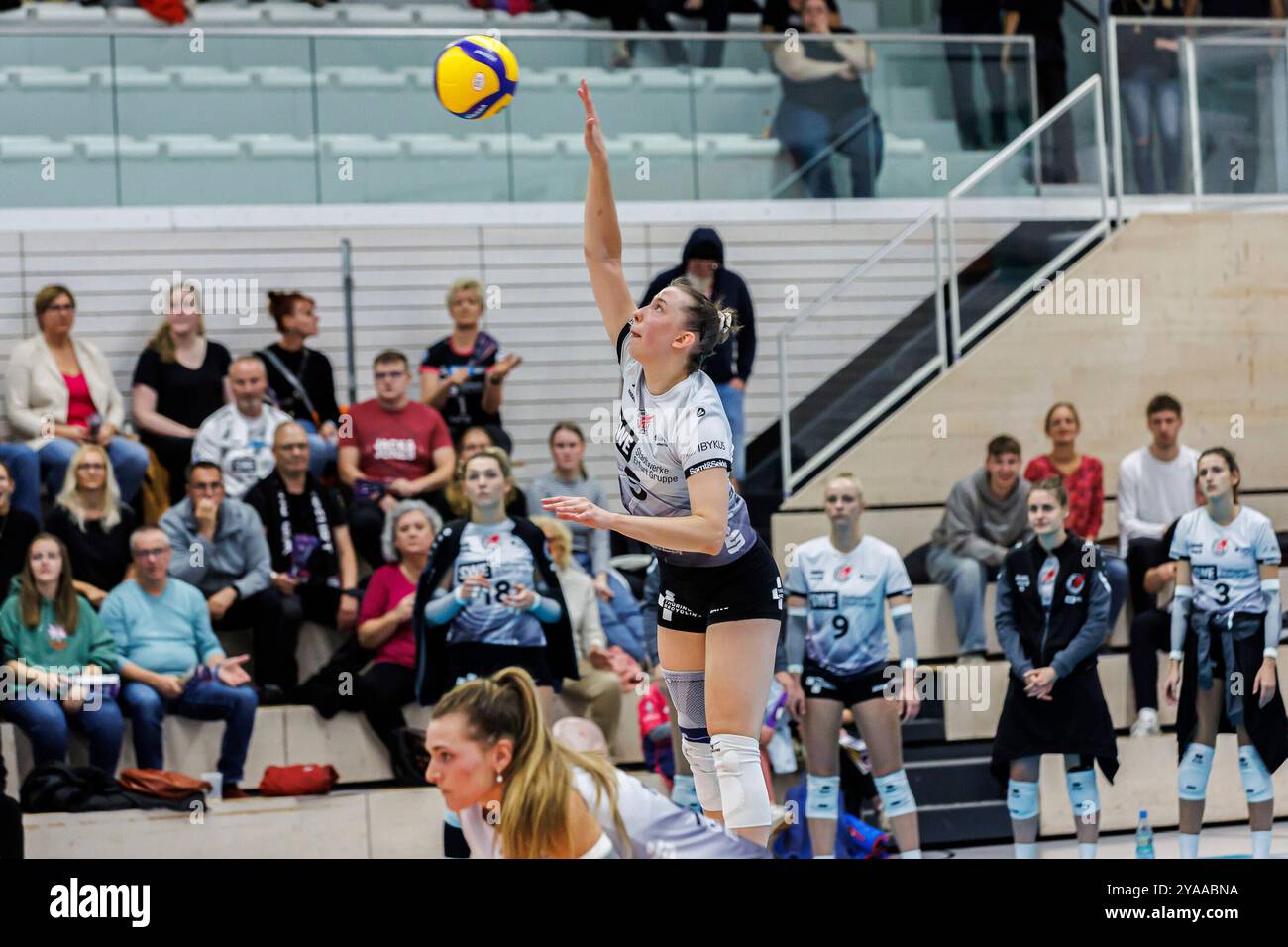 Erfurt, Deutschland. 12th Oct, 2024. Isabella Noble (Schwarz-Weiss ...