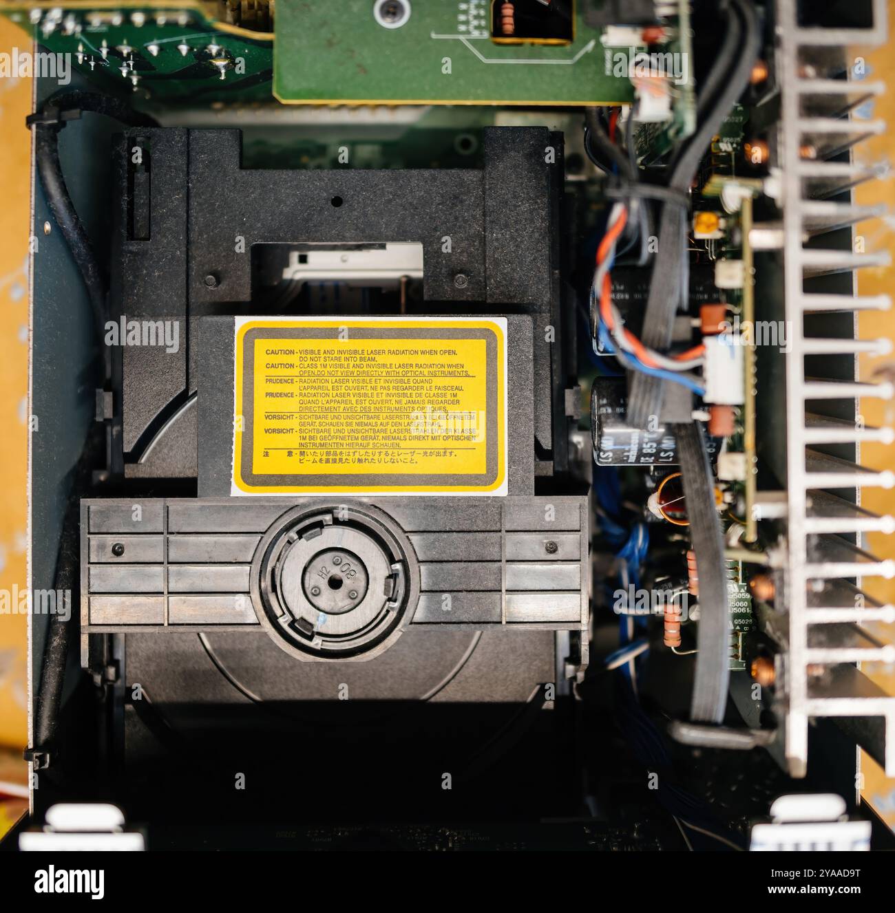 Close up view internal wiring hi-res stock photography and images - Alamy