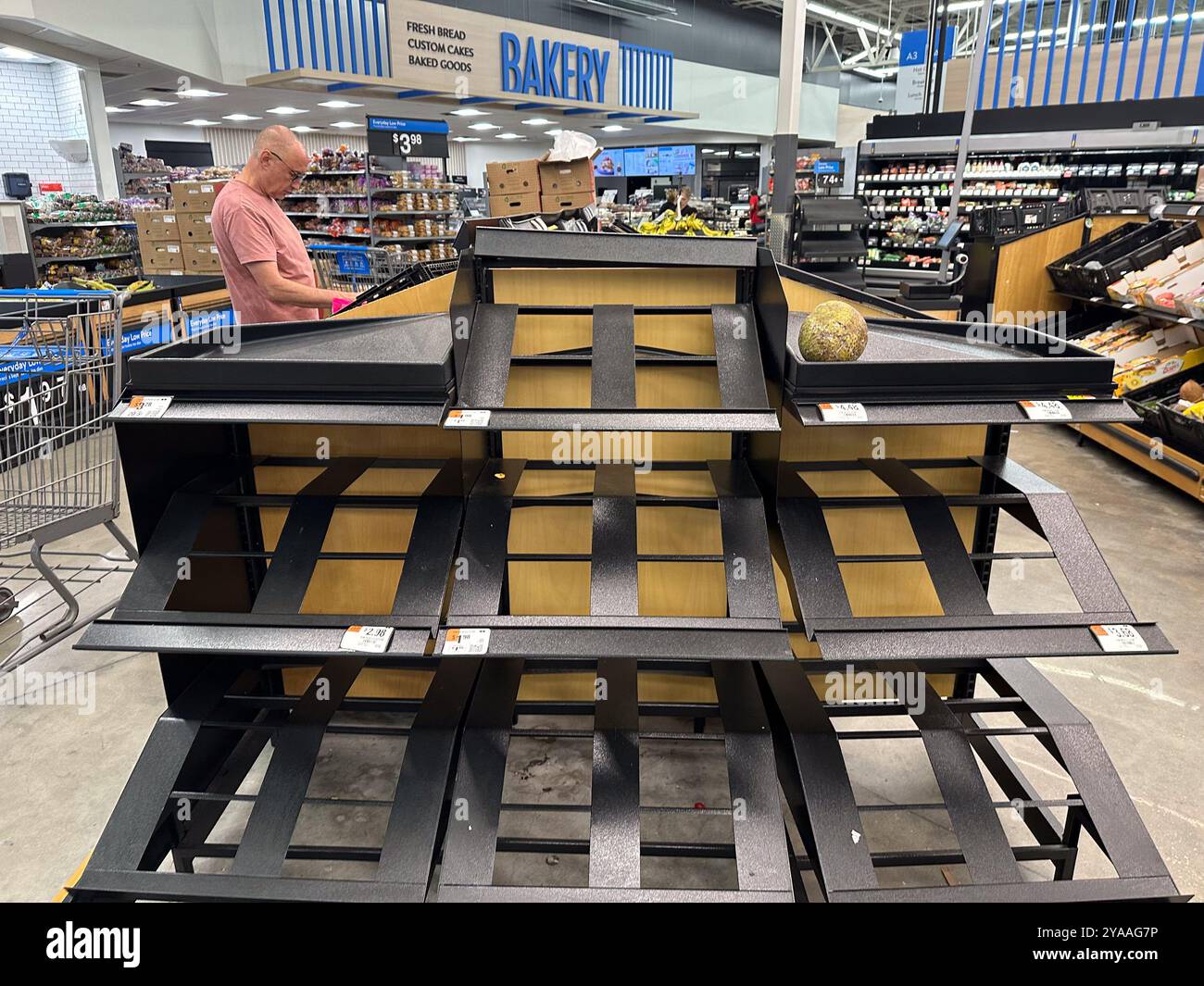 Hallandale, USA. 12th Oct, 2024. Walmart repleneshes their food and ...