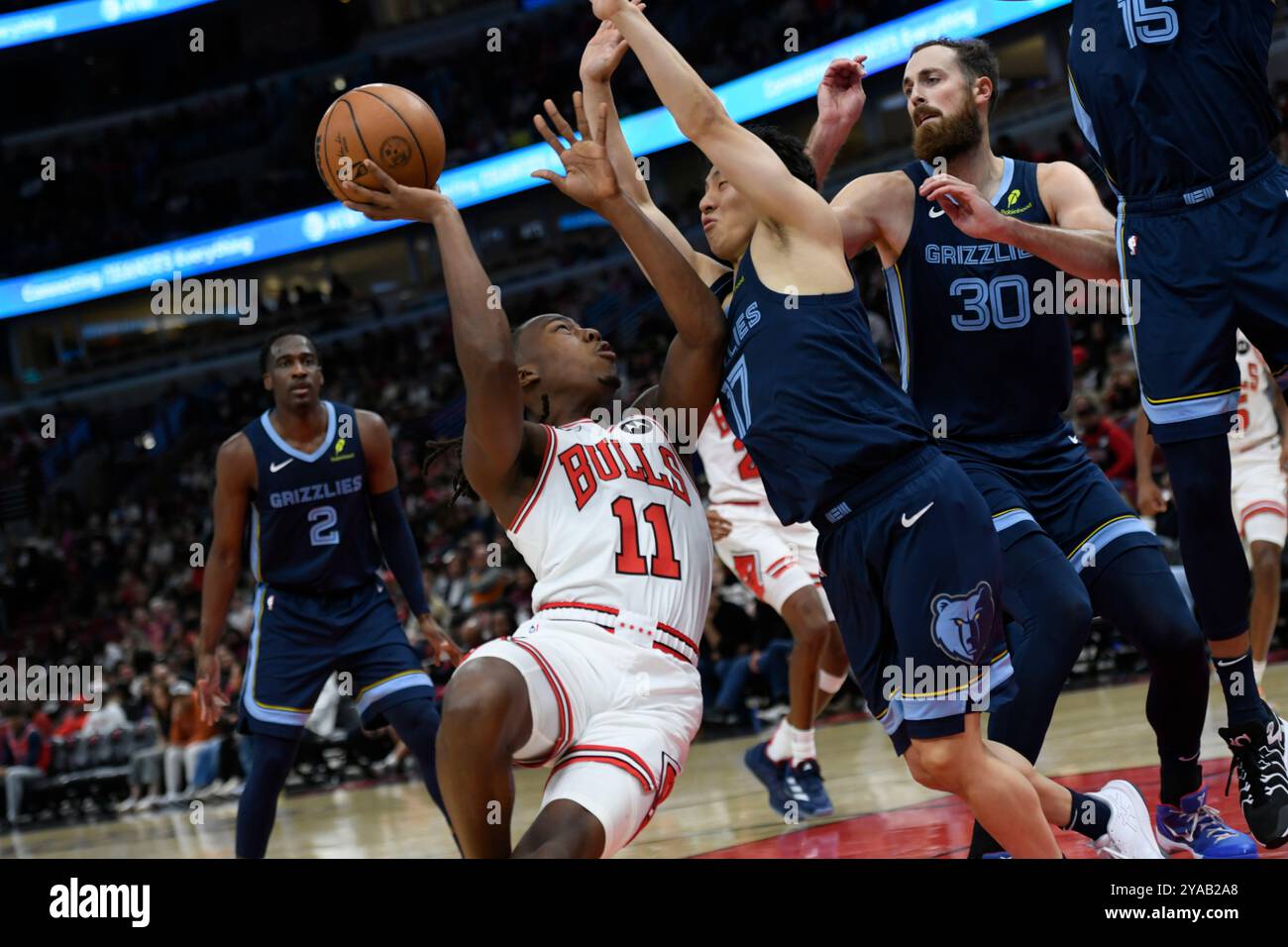Chicago Bulls' Ayo Dosunmu (11) looks to shoot against Memphis ...