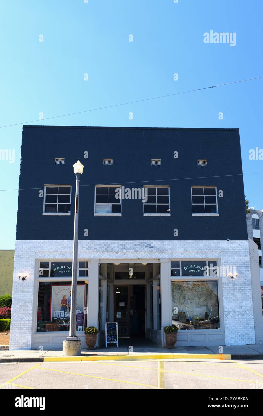 The Laurel Mercantile and Scotsman General Store, Laurel, Mississippi ...