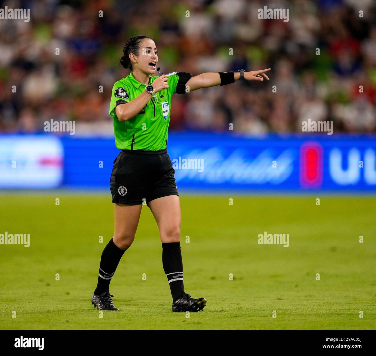 Austin, Texas, USA. 12th Oct, 2024. Referee Katia Garcia during an ...