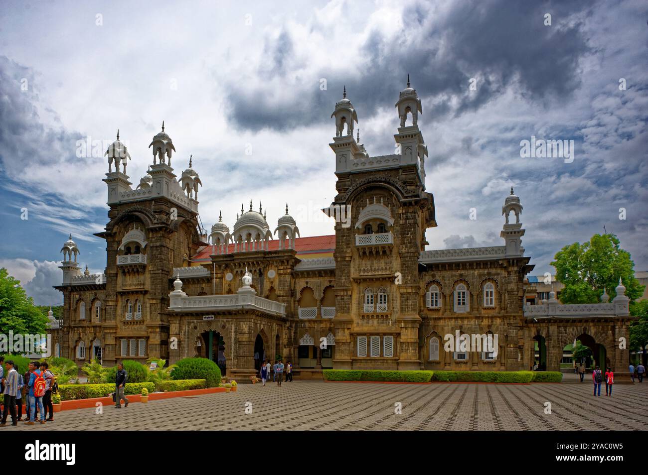 Old palace now DKTE society textile and engineering institute collage at Ichalkaranji district ...