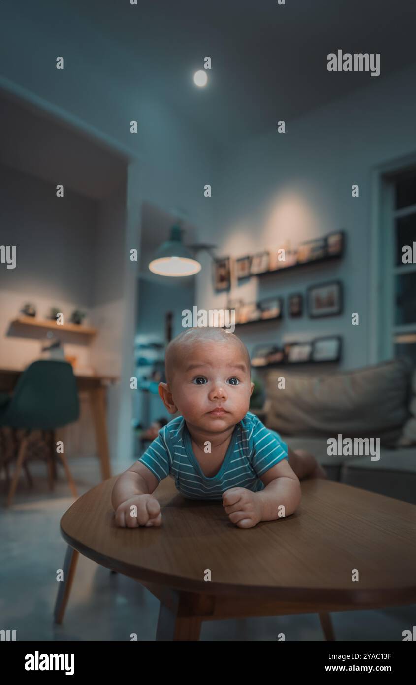 Baby exploring modern living hi-res stock photography and images - Alamy
