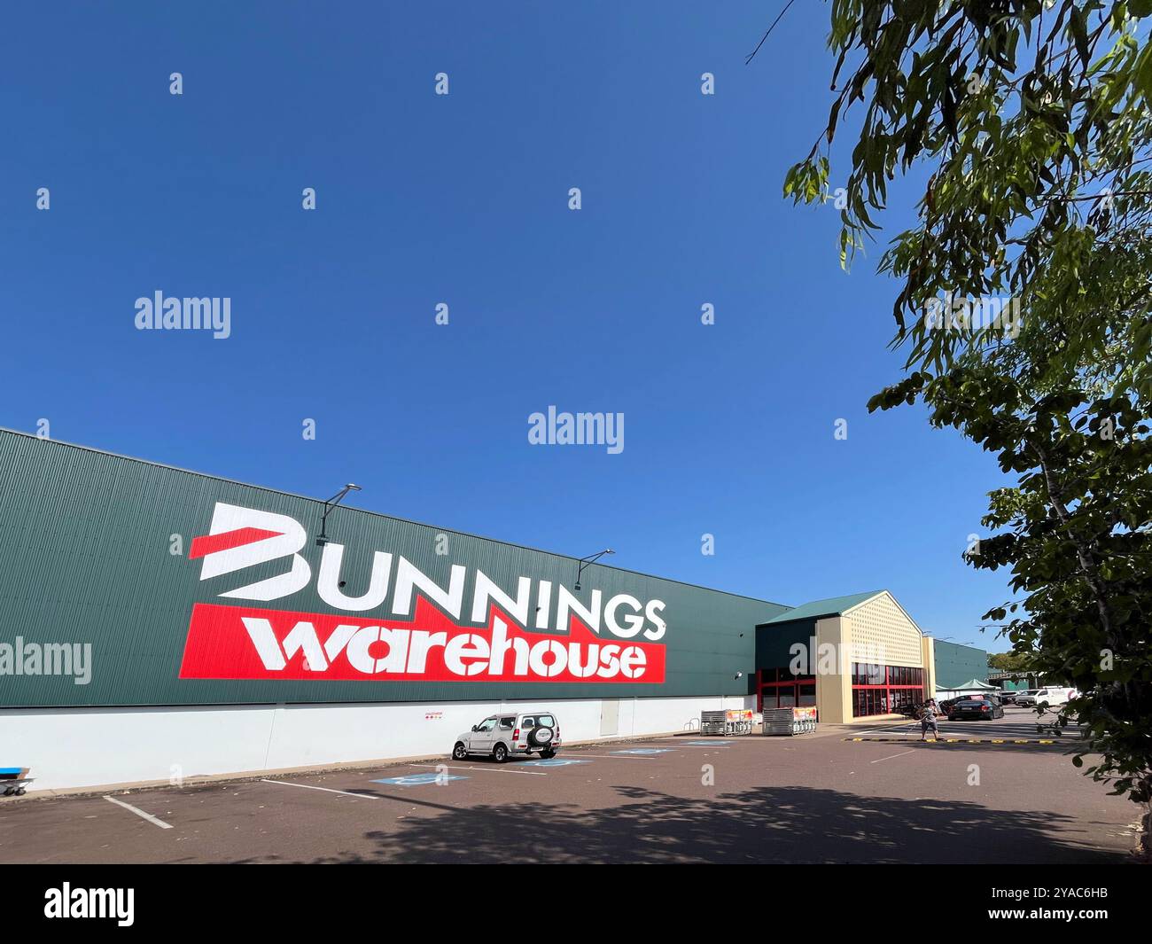Bunnings Warehouse store in Darwin Australia Stock Photo - Alamy