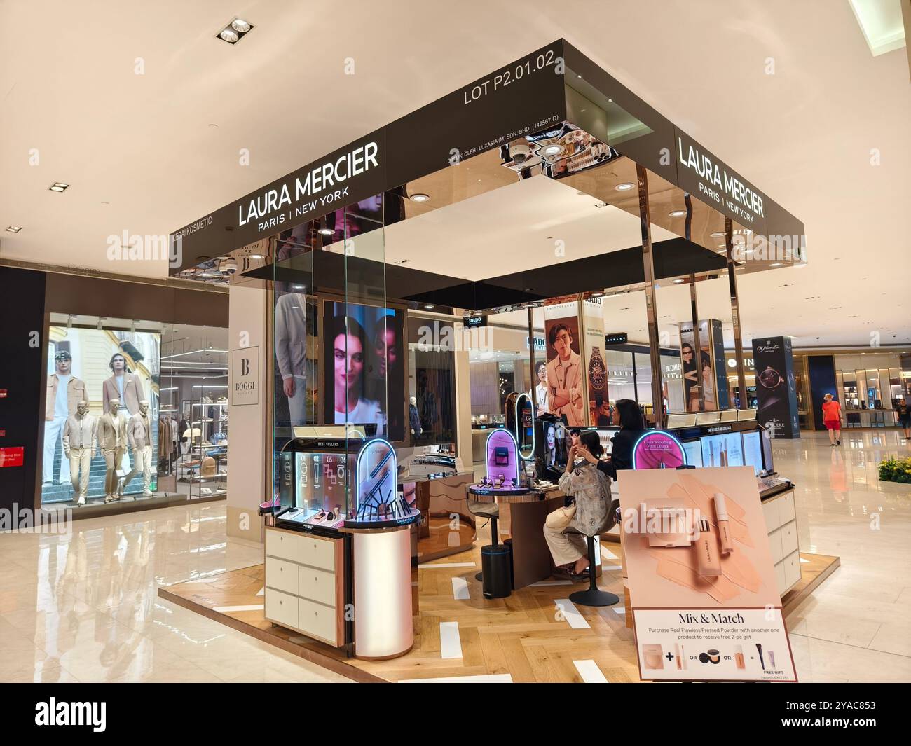 KUALA LUMPUR, MALAYSIA - AUGUST 28, 2024: Laura Mercier brand retail ...