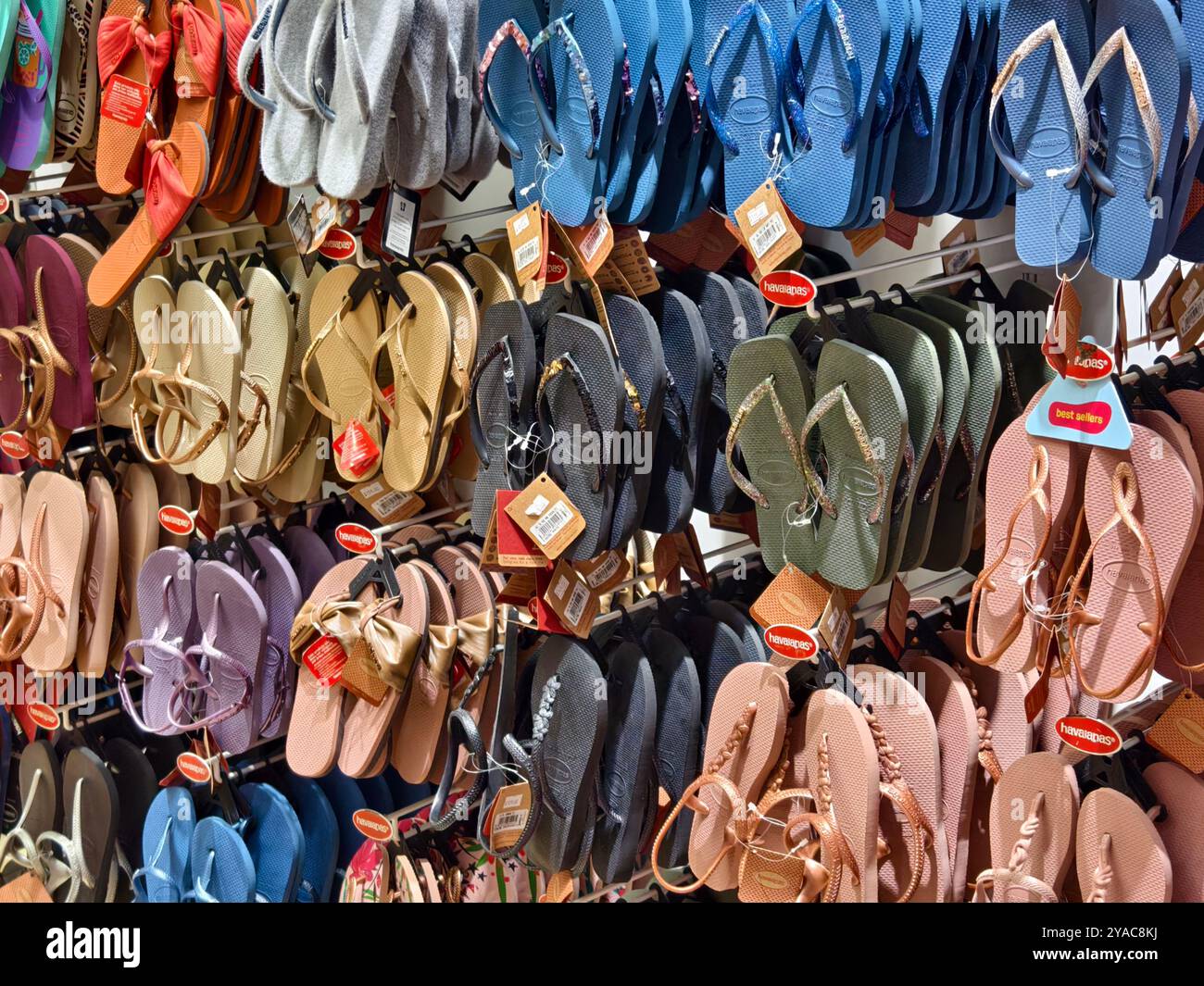 Havaianas logo hi-res stock photography and images - Alamy