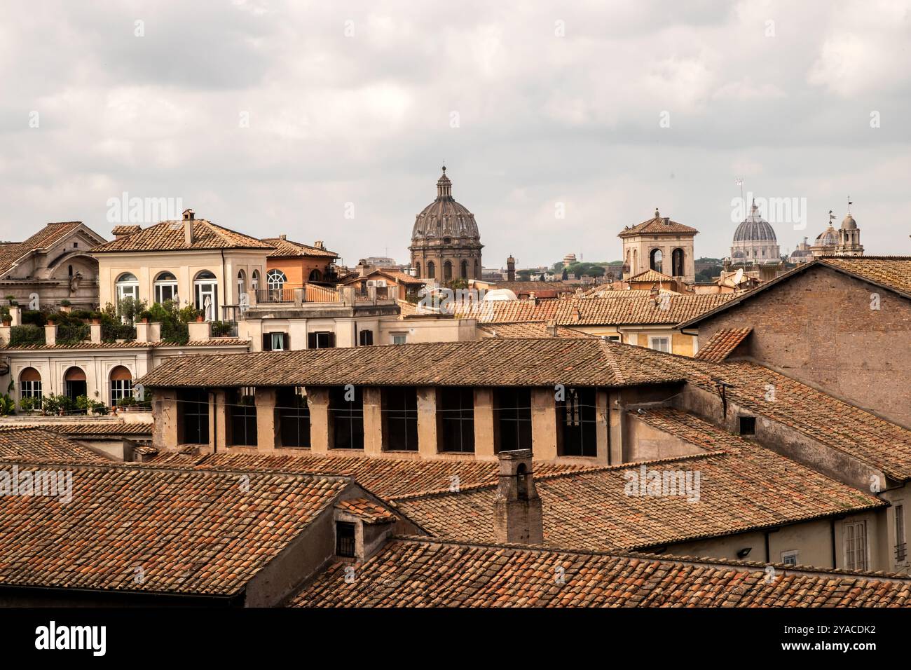 Rome italy roofs view downtown hi-res stock photography and images - Alamy