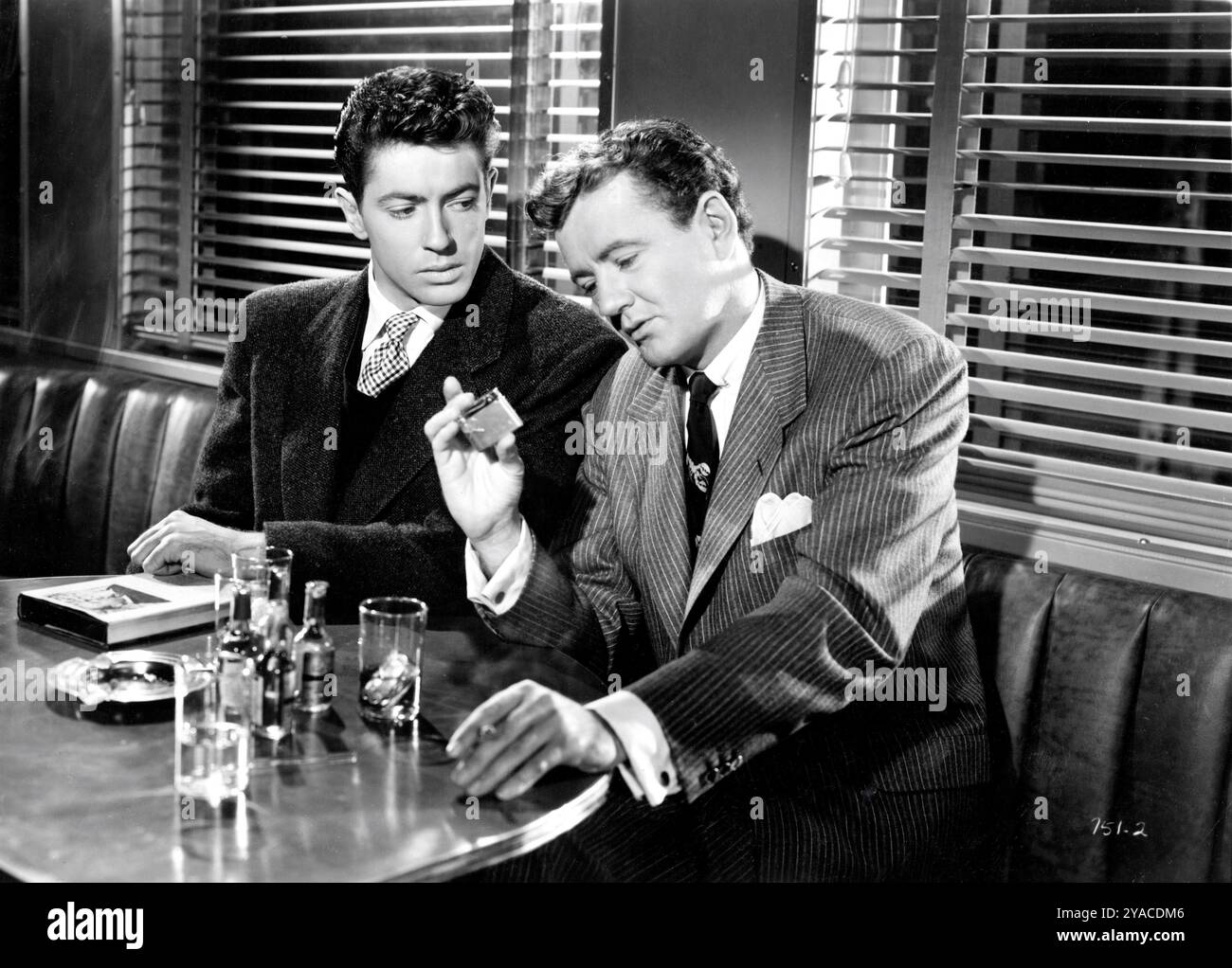 FARLEY GRANGER and ROBERT WALKER in STRANGERS ON A TRAIN 1951 director ...
