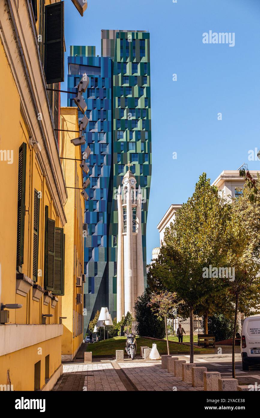 Orthodox church tower between hi-res stock photography and images - Alamy