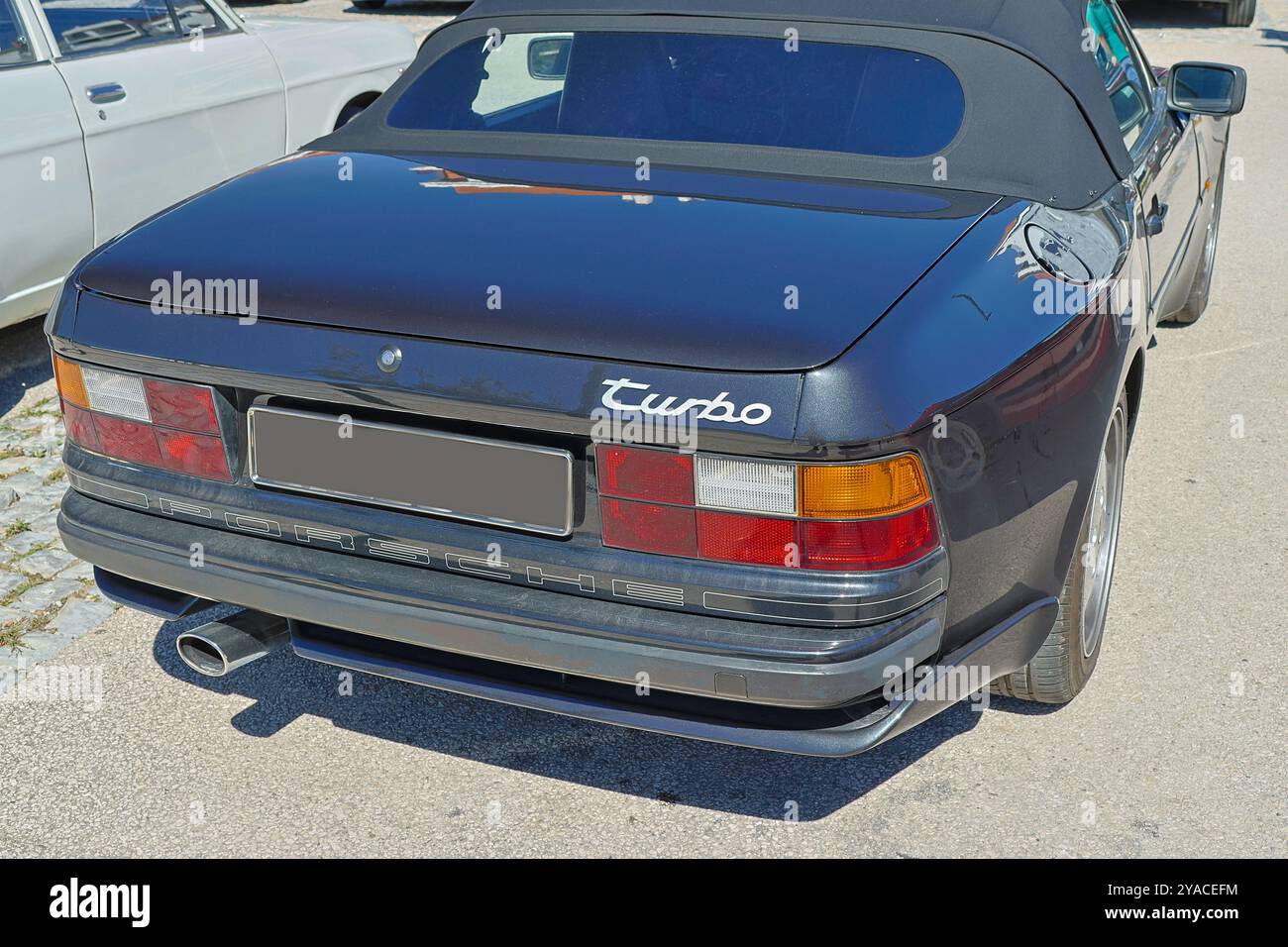 Porsche 944 cabriolet hi-res stock photography and images - Alamy