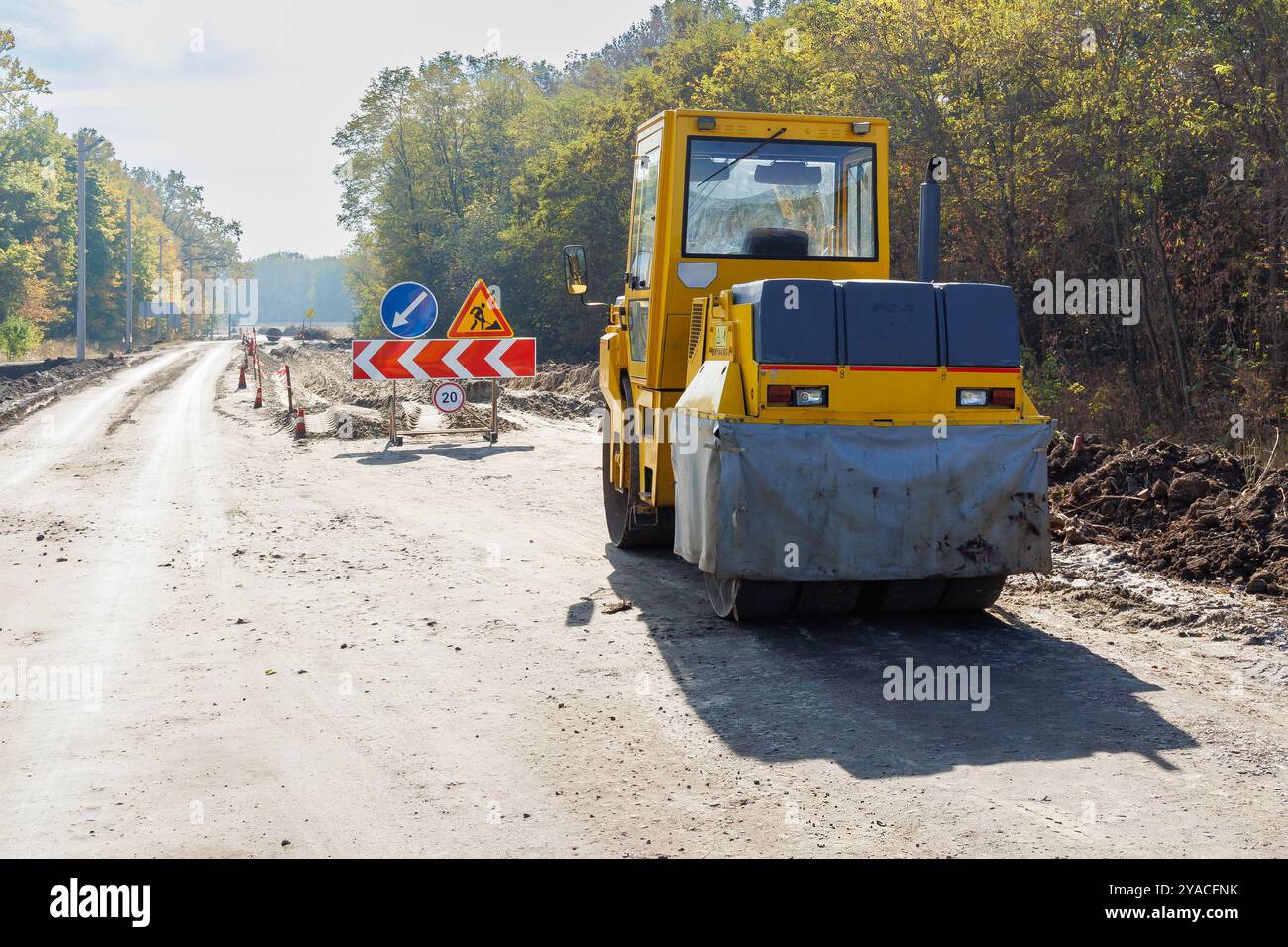 Road roller machine on city hi-res stock photography and images - Alamy