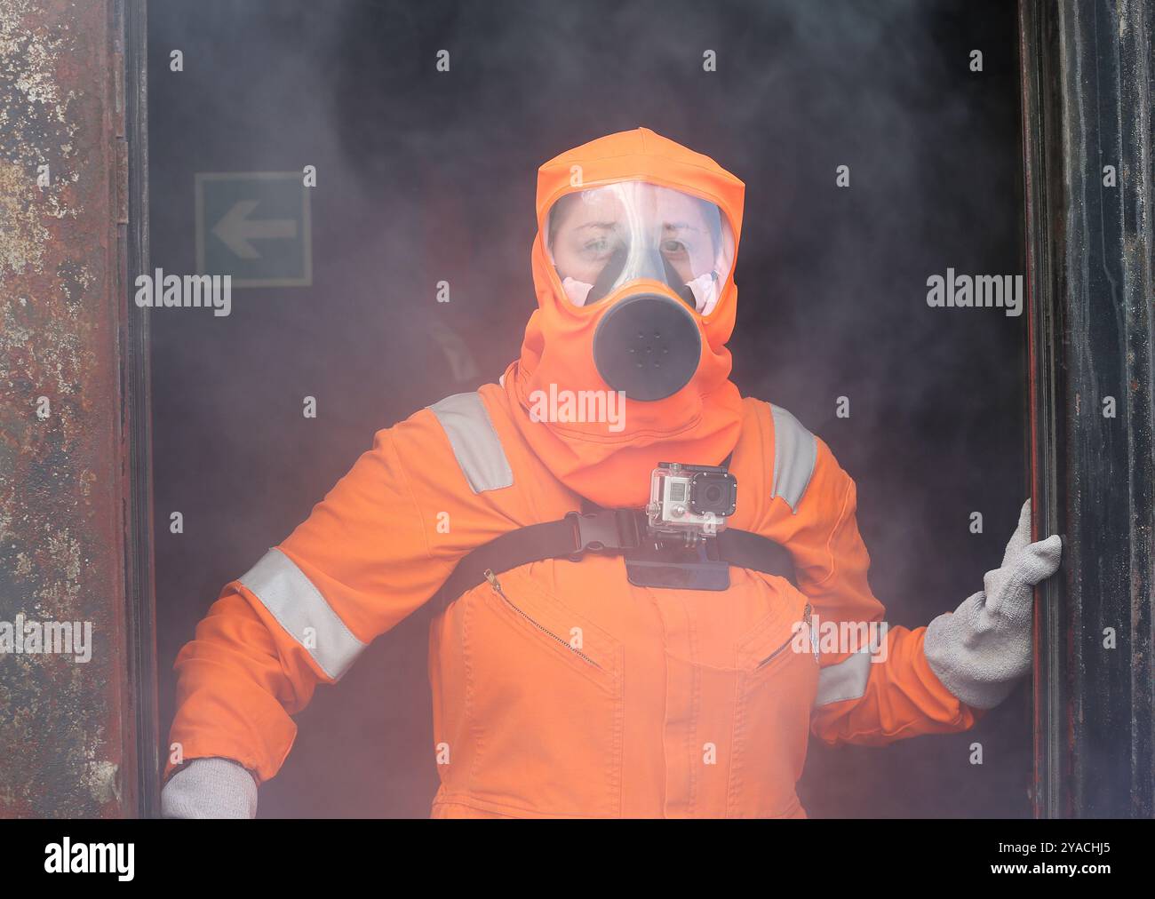 People doing enclosed and confined space fire training Stock Photo - Alamy