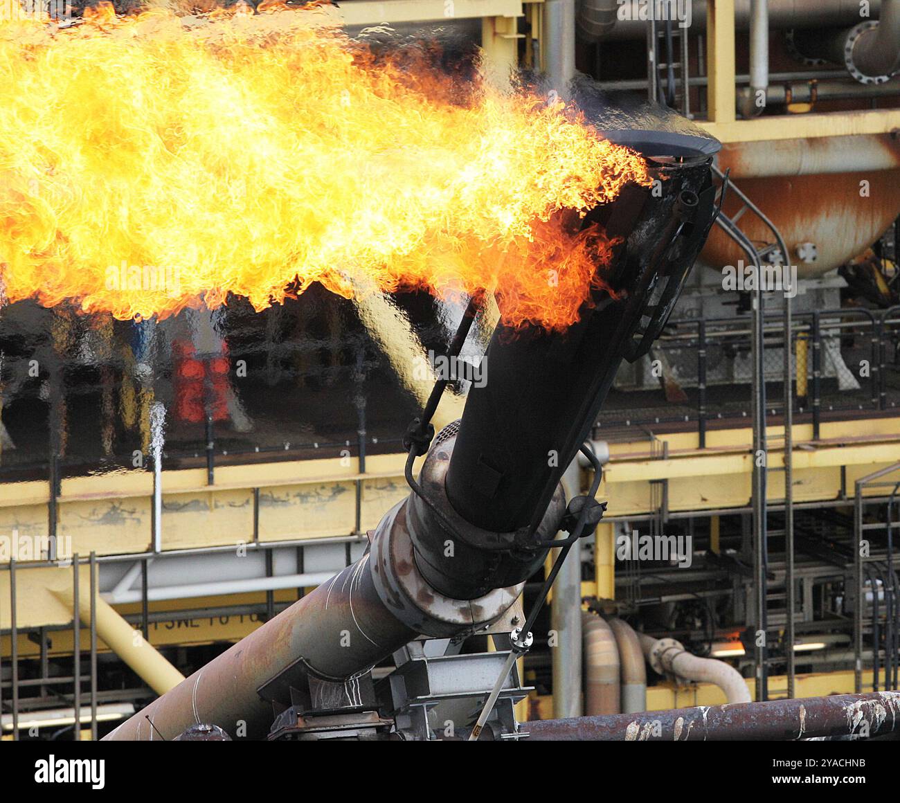 Flare on north sea oil rig Stock Photo - Alamy