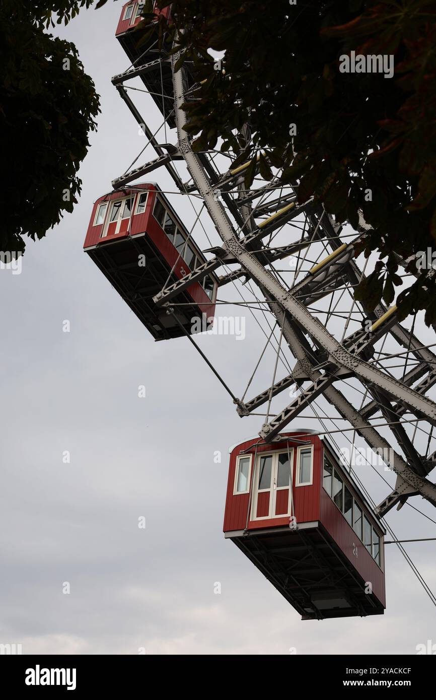 Riesenrad . Prater. Wiener Prater. Karussell. nostalgisch. old. Ferris ...