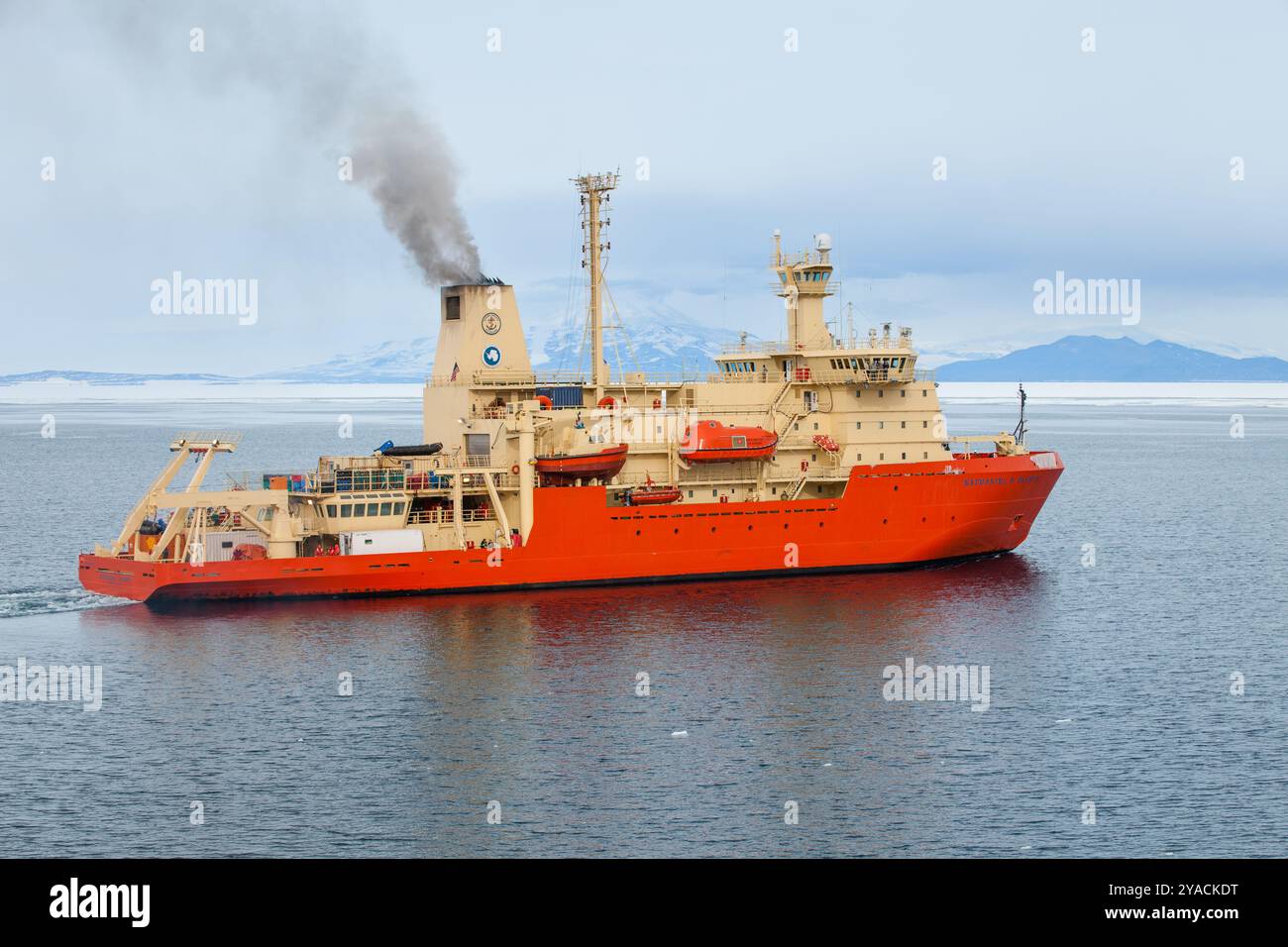 Research vessel Nathaniel B Palmer sailing away from McMurdo Station ...
