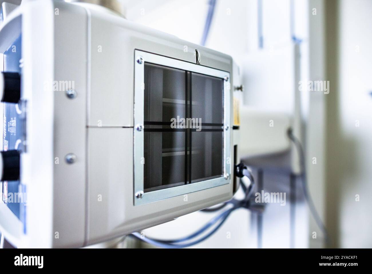 Chest xray machine hi-res stock photography and images - Alamy