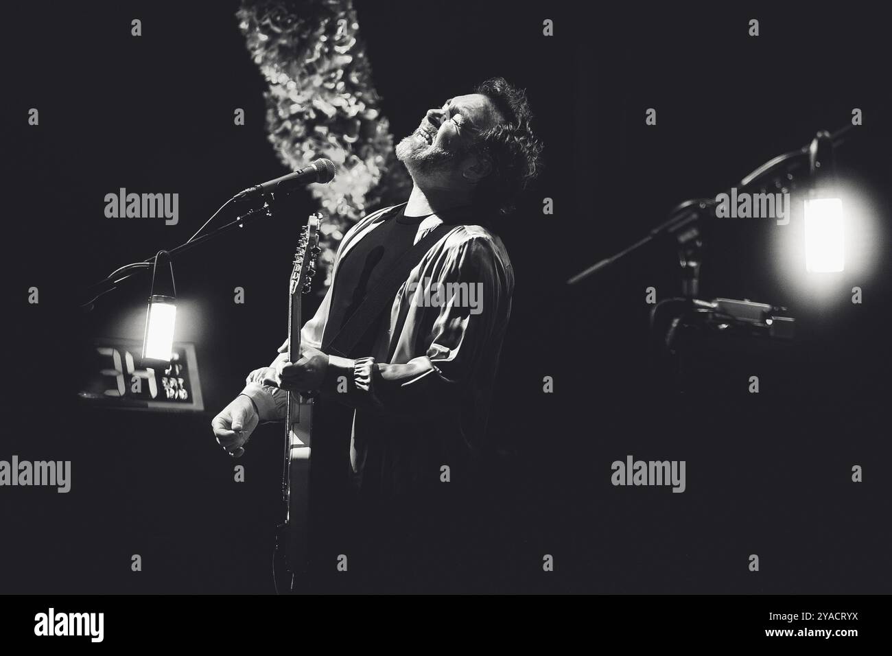 Neil finn son hi-res stock photography and images - Alamy