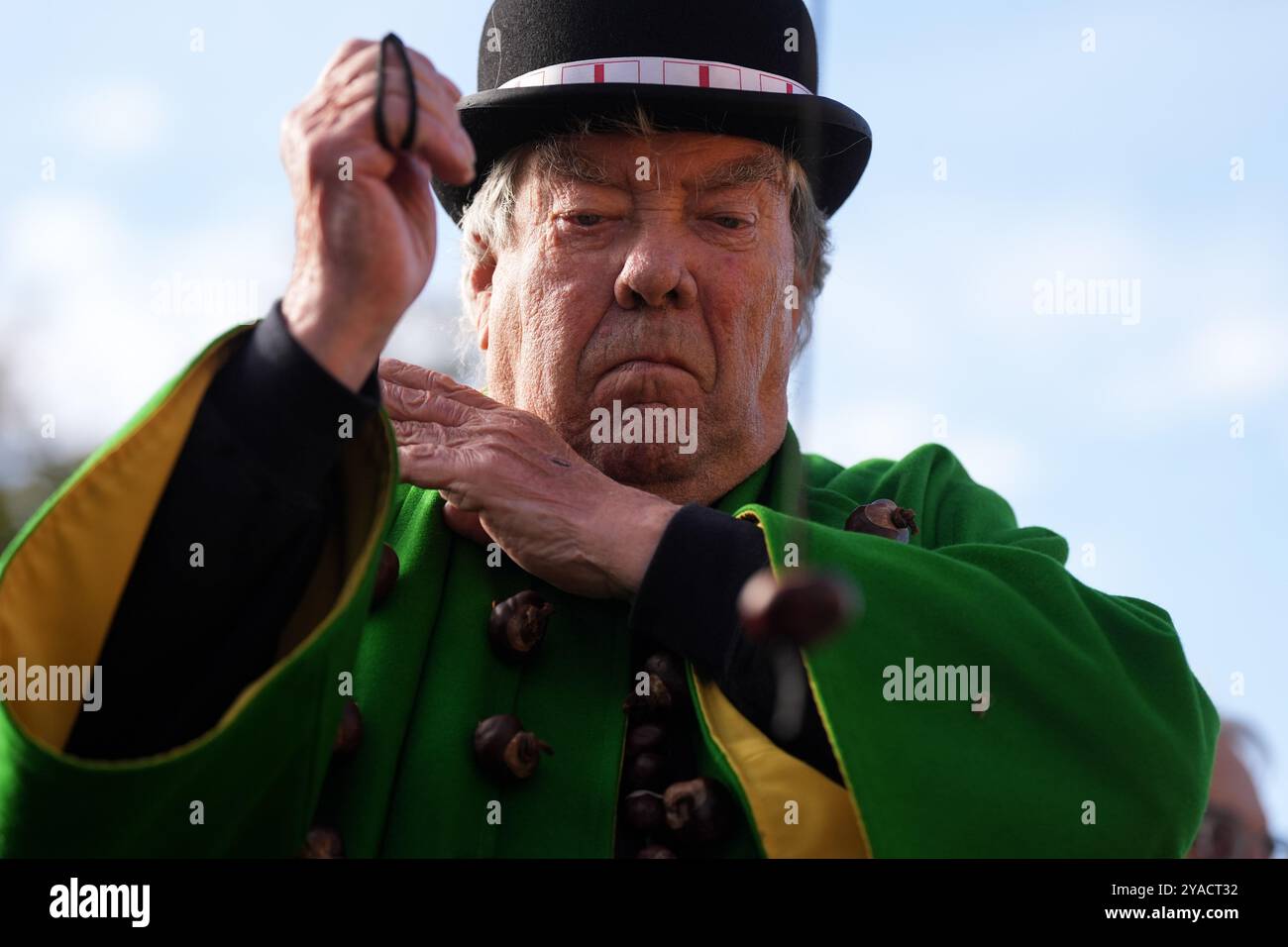 World conker championships 2024 hi-res stock photography and images - Alamy