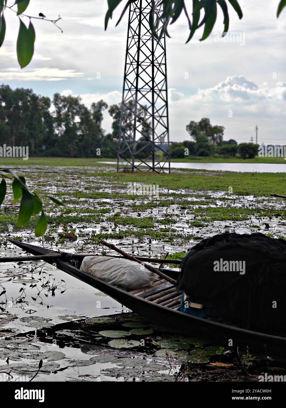 Large old rowing boat hi-res stock photography and images - Alamy