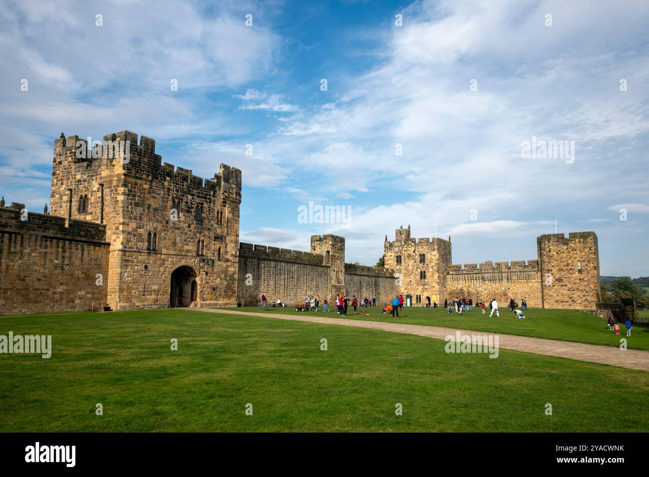 Outer bailey at Alnwick Castle Stock Photo - Alamy