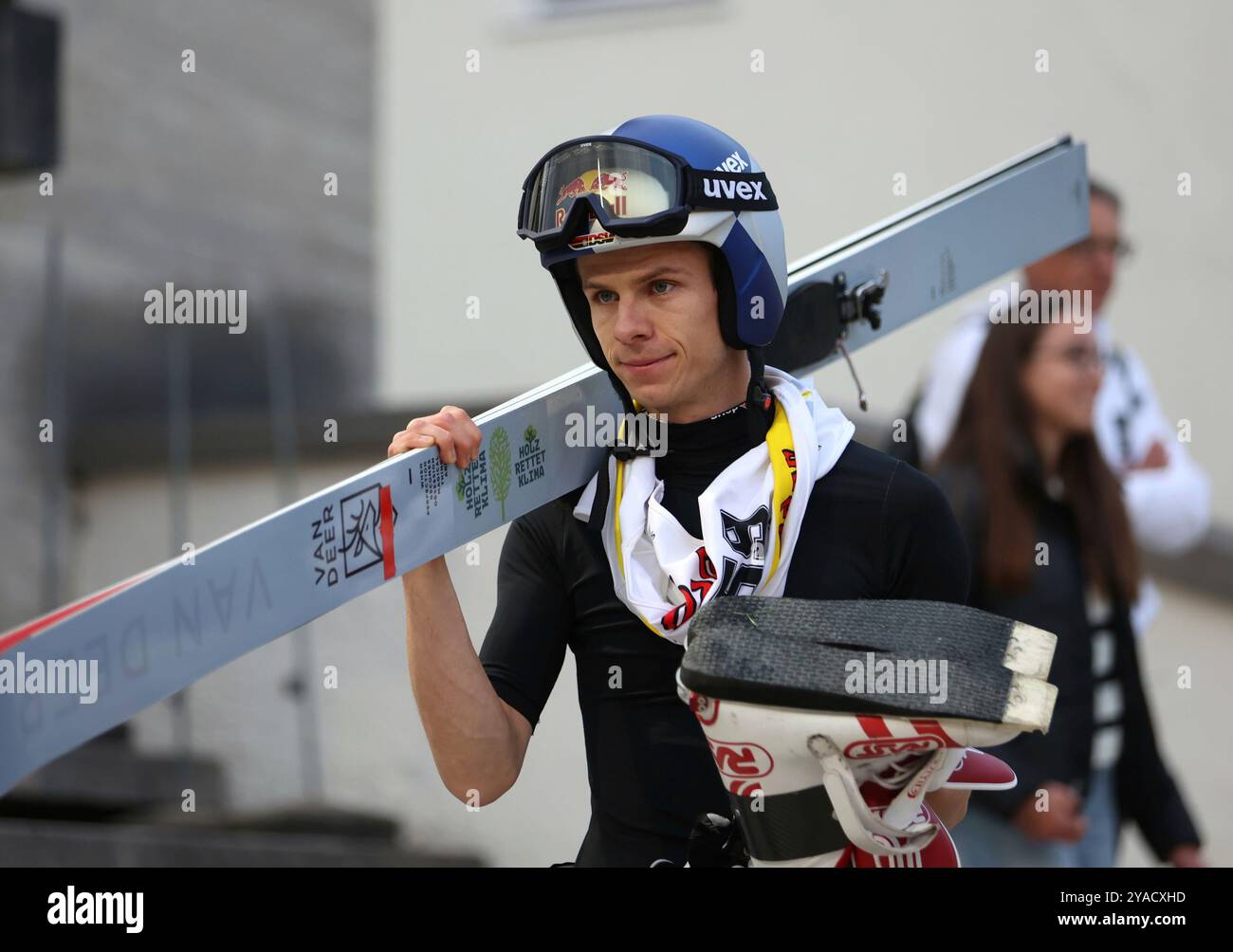 Schulter an kopf hi-res stock photography and images - Alamy