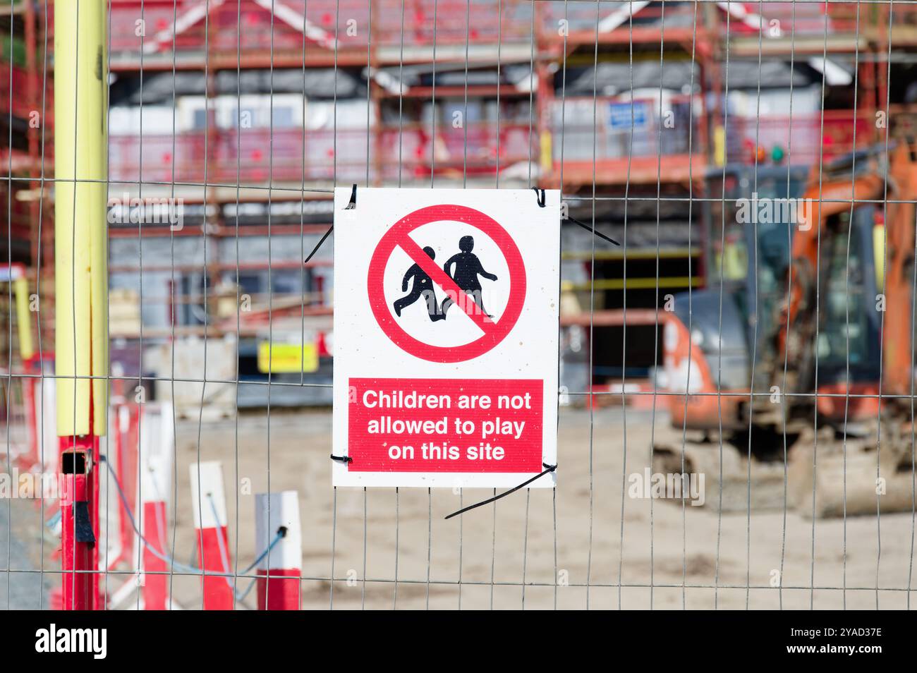 Children keep out sign at construction building site safety sign Stock ...