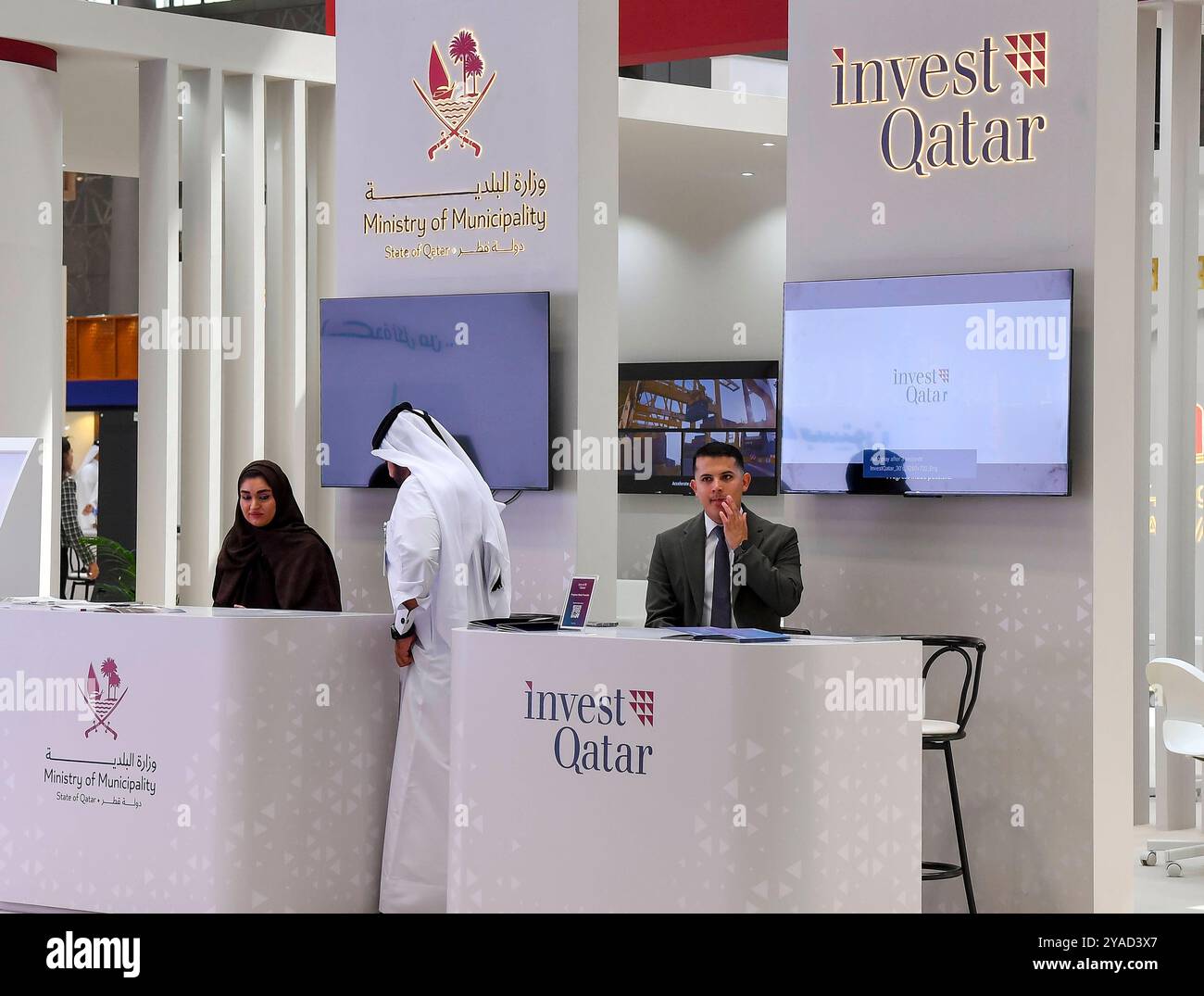 CITYSCAPE QATAR 2024Õ THE REAL ESTATE EXHIBITION IN DOHA Visitors gather at the Qatar Invest ...