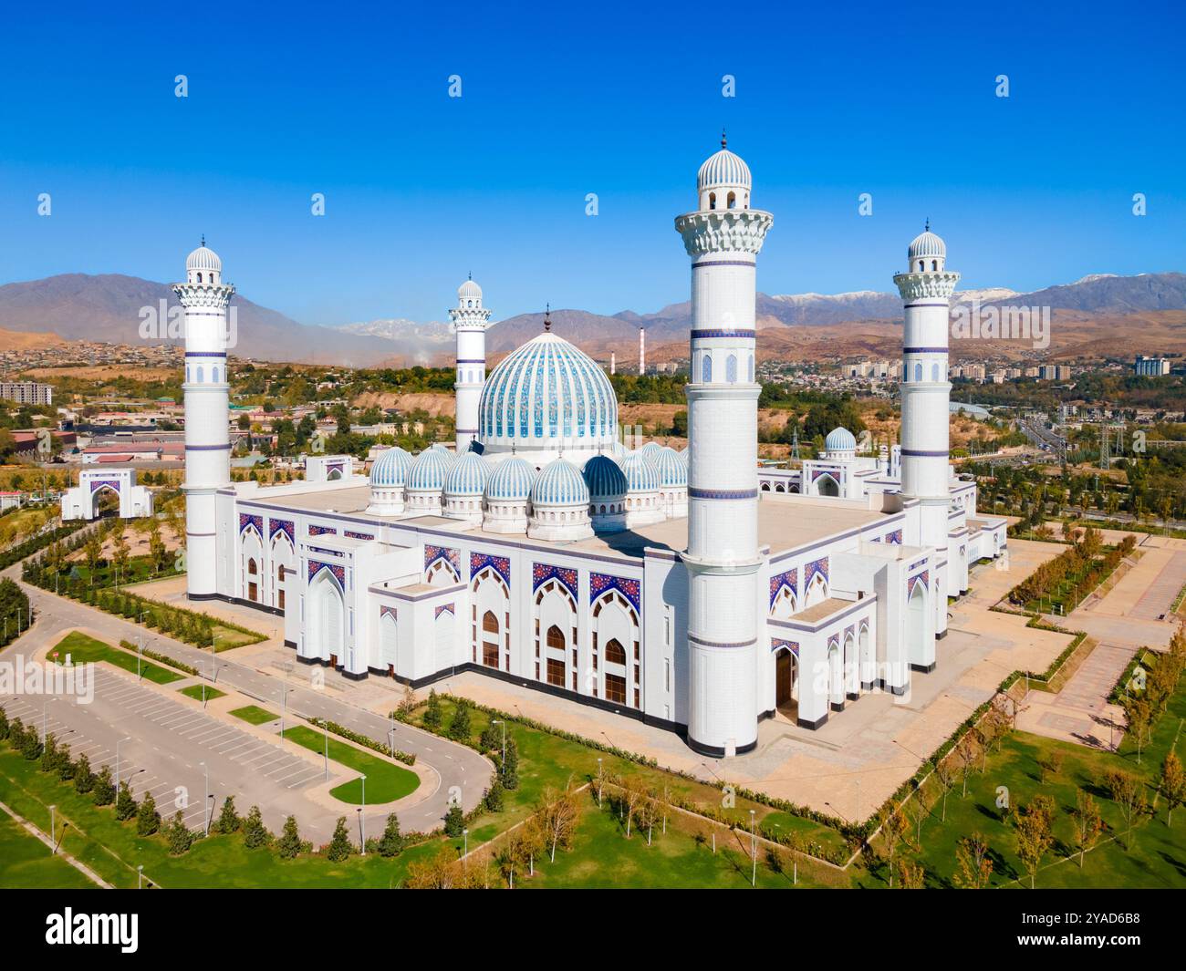 Central Cathedral Mosque of Dushanbe city aerial panoramic view ...