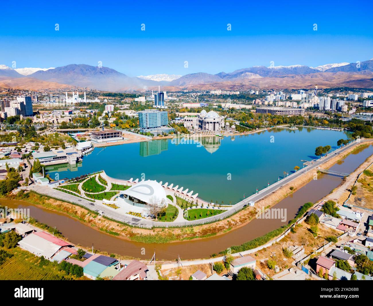 Asia asian tourism travel panoramic hi-res stock photography and images ...